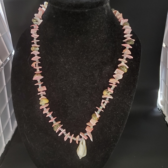 Jewelry | Beaded Shell Necklace | Poshmark